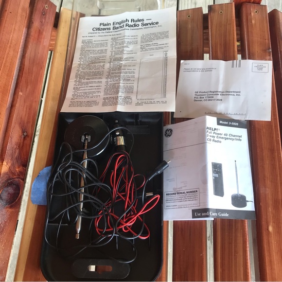 Other | Ge Help Two Way Citizens Band Radio With Travel Case Missing ...